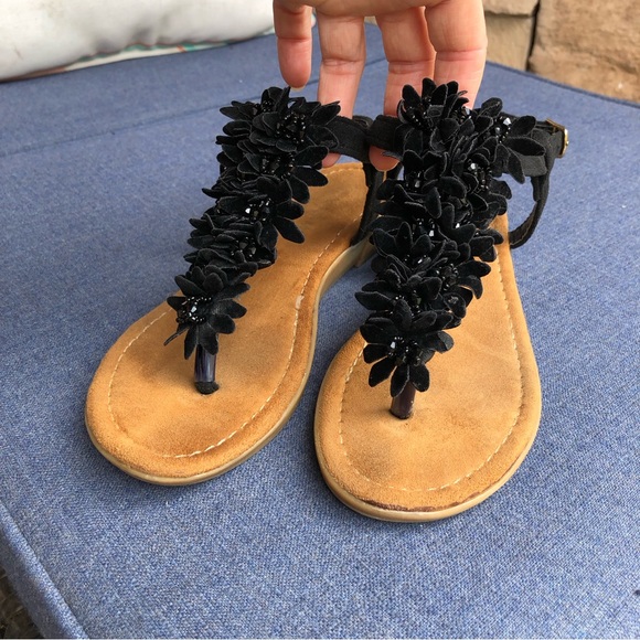 Super Me | Shoes | Super Me Black Detailed Thong Flat Sandals 6 | Poshmark